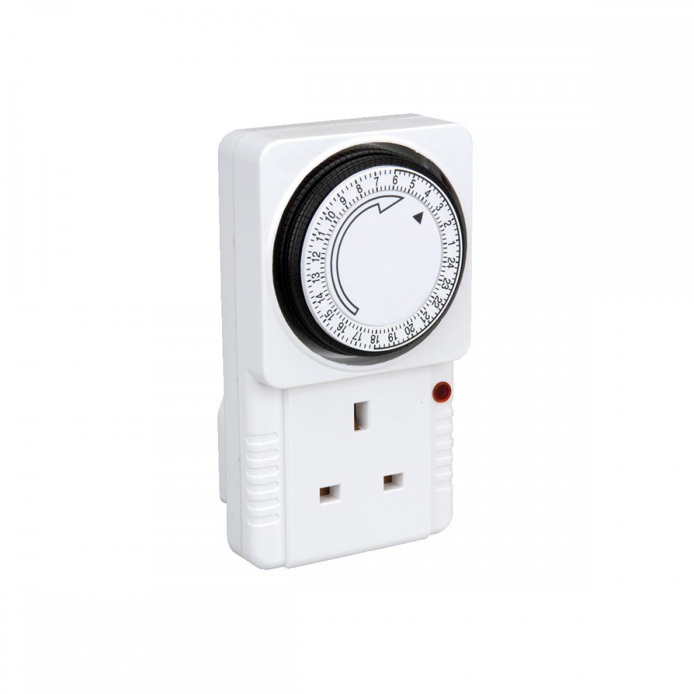 Mechanical 24 Hour Plug in Timer