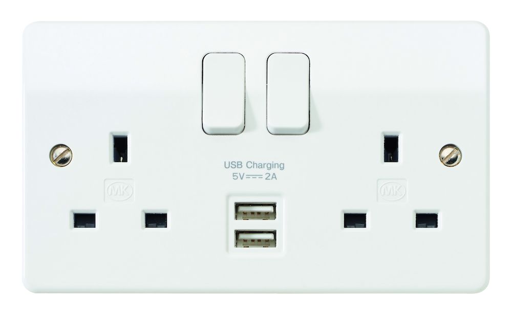 Logic Plus 13A 2 Gang DP Switched Socket with USB & Dual Earth Terminals