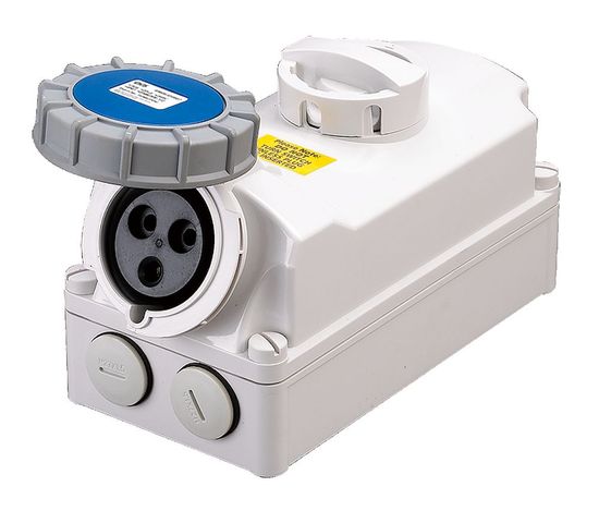 IP67 Vertical Interlocked Switch Socket 16A 2P+E 240V